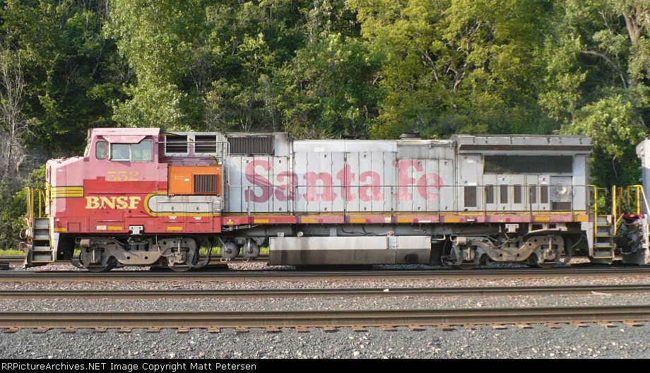 BNSF 552